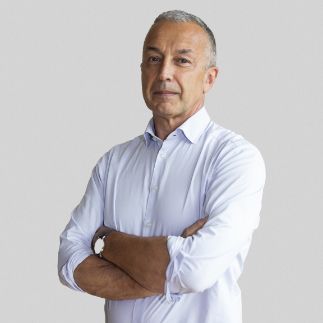 Chi è il prof. Paolo Rama, specialista in malattie della cornea